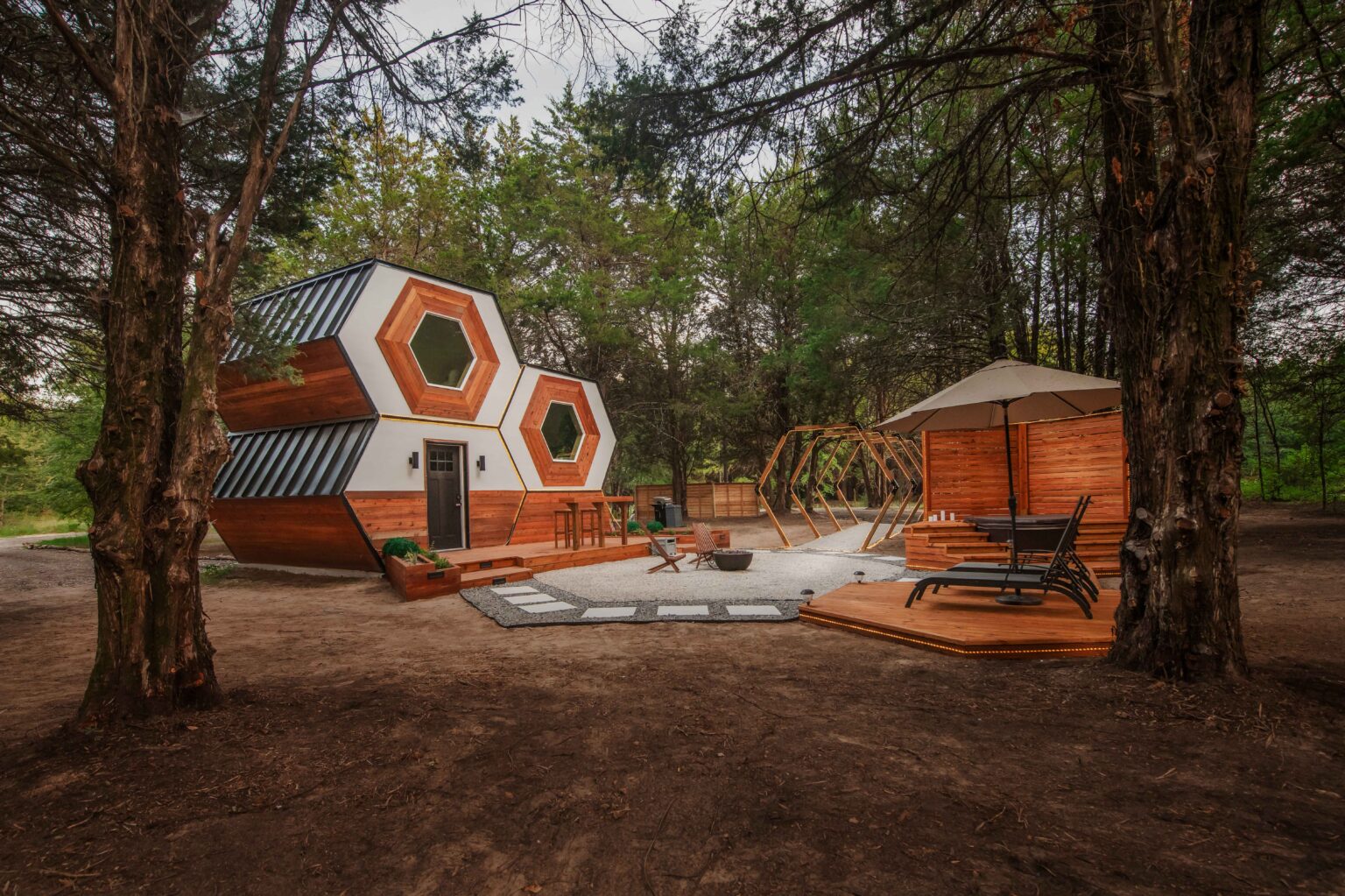 Ultimate Guide to Romantic Glamping Near Dallas, Texas